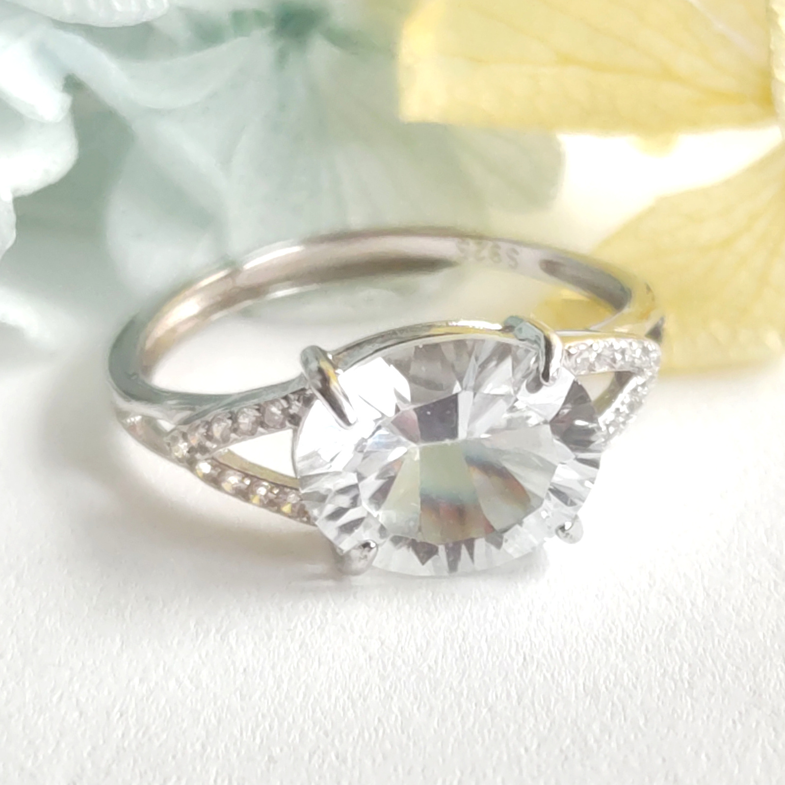 コンケーブカット ホワイトトパーズ リング 天然石 S925 10×8 - BAMBOOSHOOTS'S GALLERY | minne 国内最大級のハンドメイド・手作り通販サイト