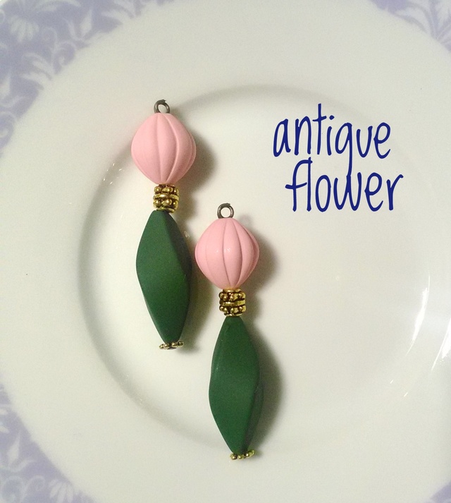 Antique Flower イヤリング | ハンドメイドマーケット minne